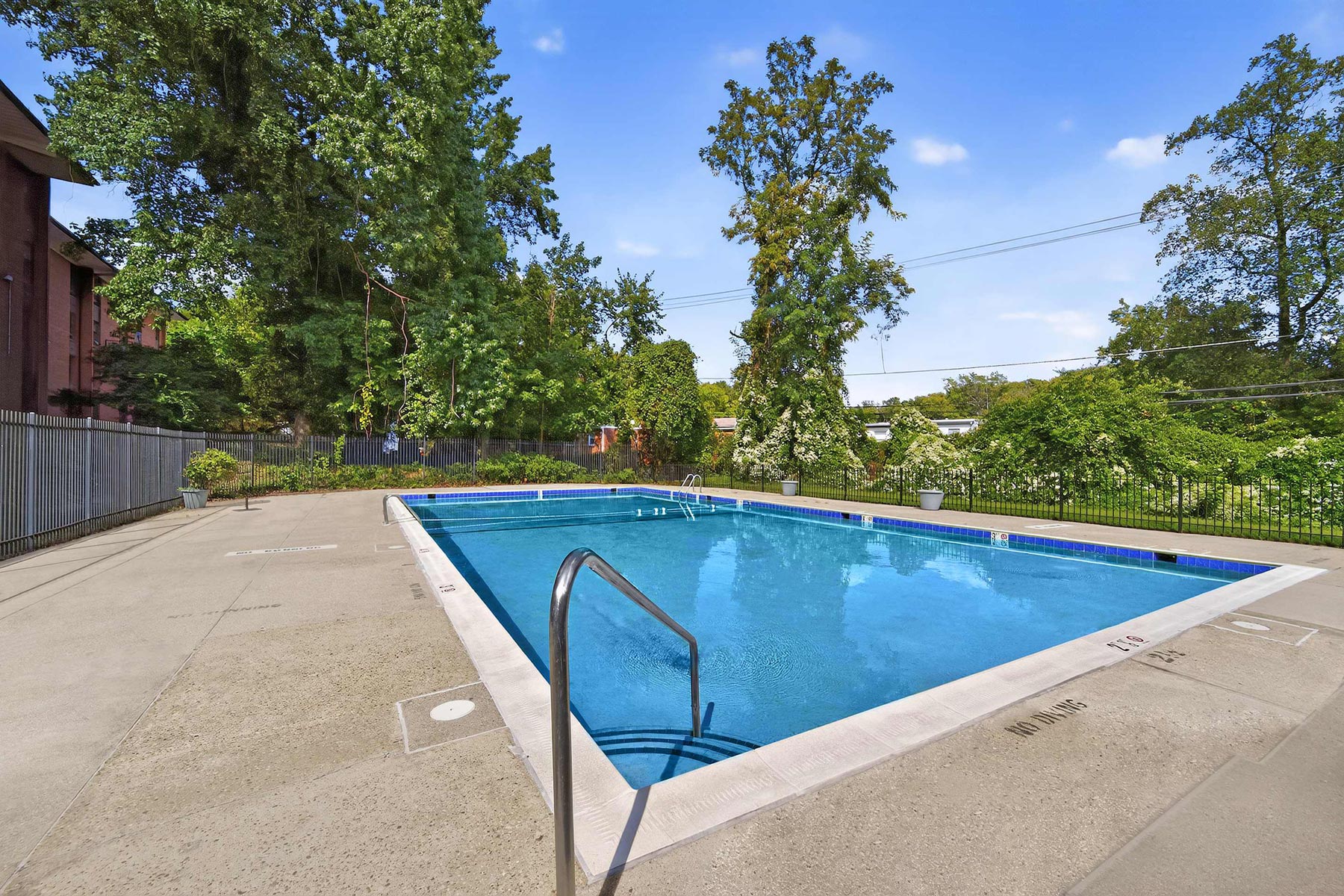 Amenities - Park Naylor Apartments